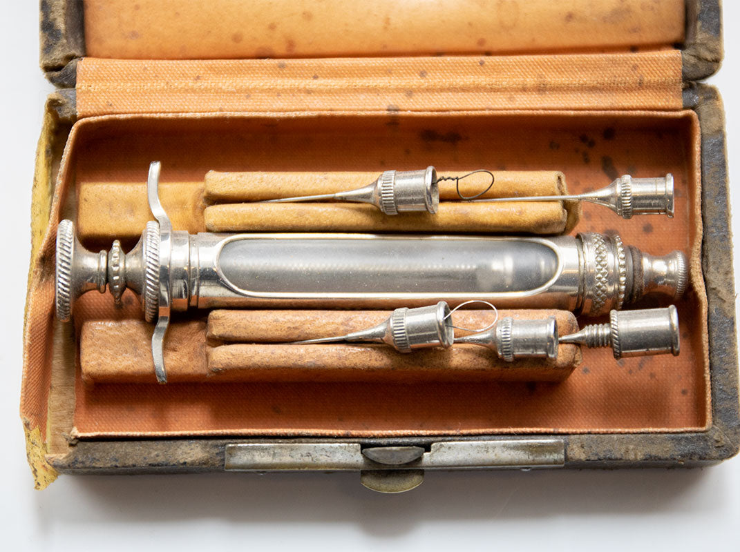 Cased syringe with Needles
